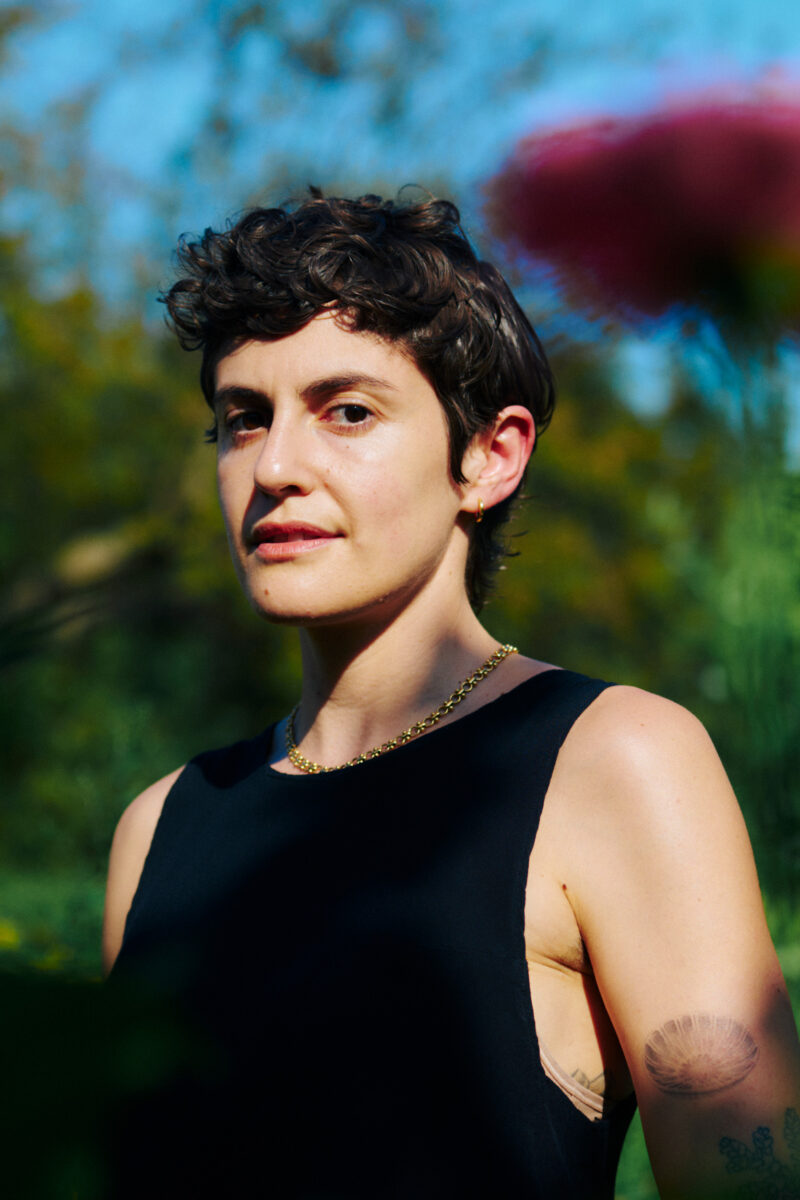 The World Is a Prism, Not a Window – with Zoë Schlanger